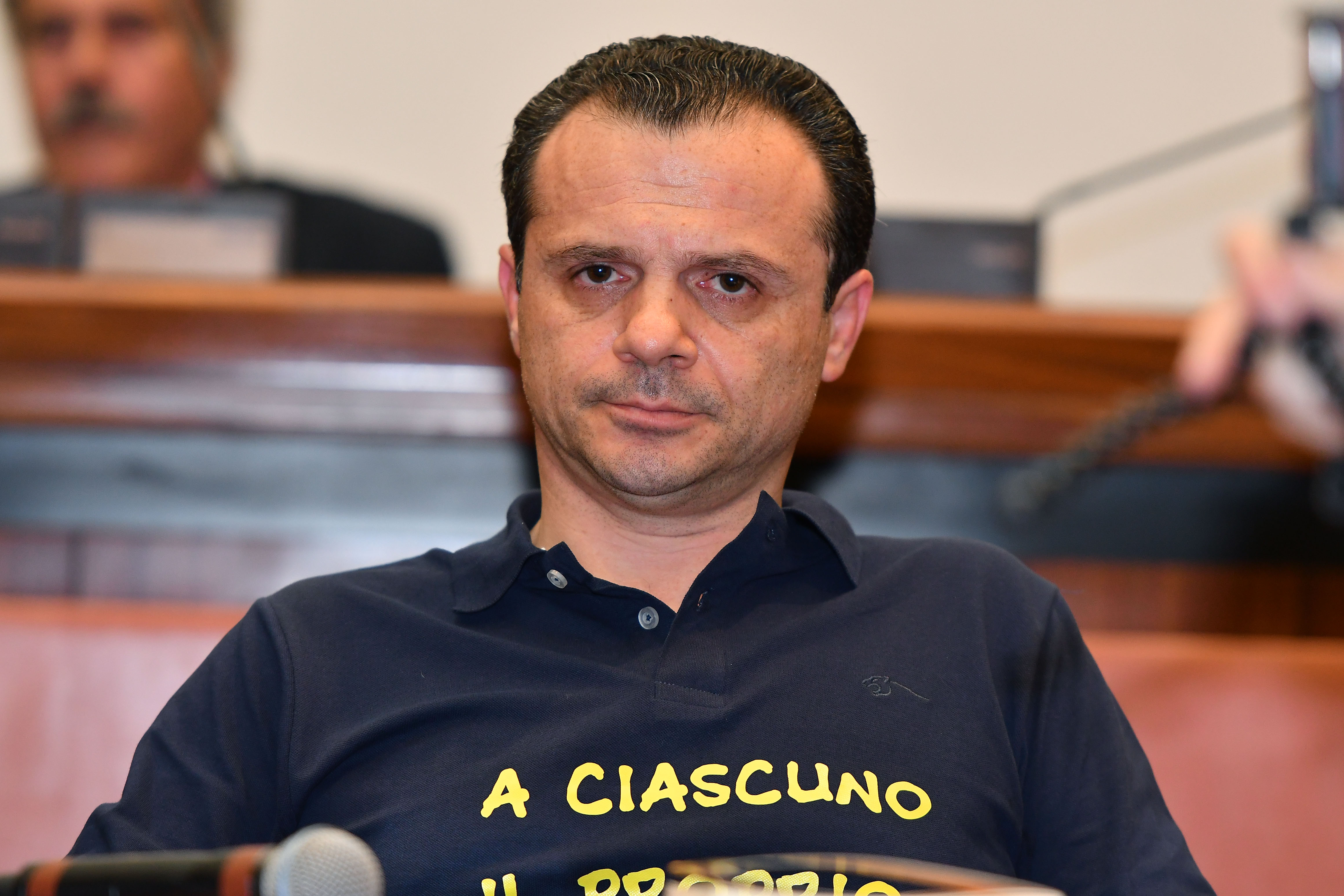Gay Pride A Messina Il Cateno De Luca Pensiero Stampalibera It